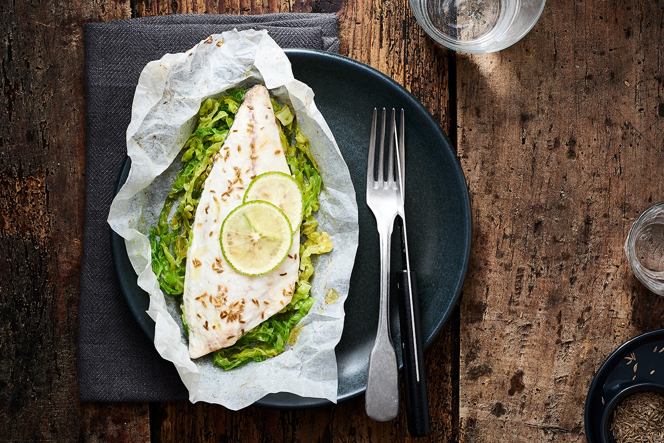 Recette Filet de daurade en papillote au chou vert